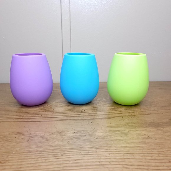 Shark | Dining | Shark Skinzz Silicone Wine Glasses Set Of 3 | Poshmark
